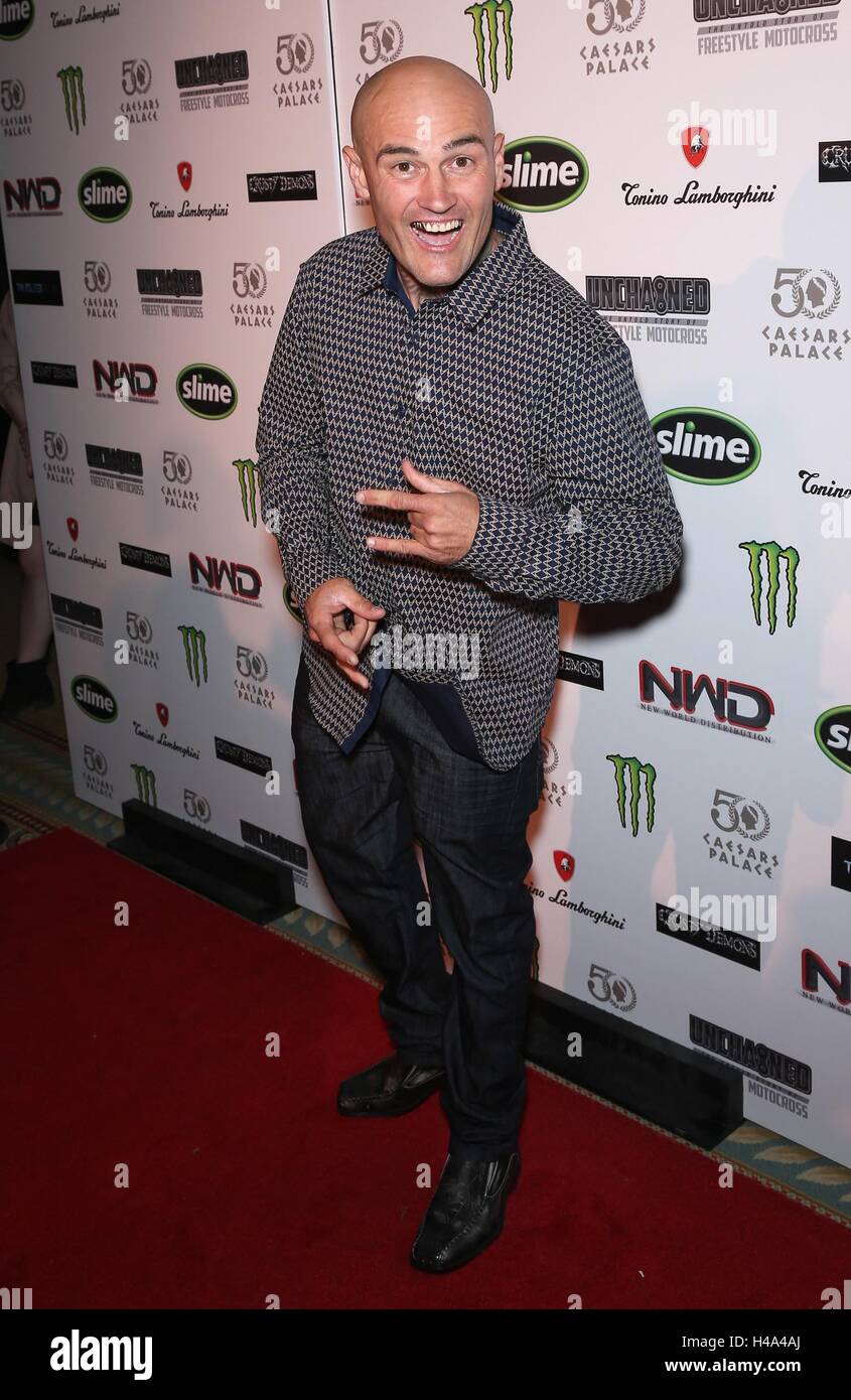 Las Vegas, NV, USA. 14th Oct, 2016. Mike Metzger at arrivals for ...