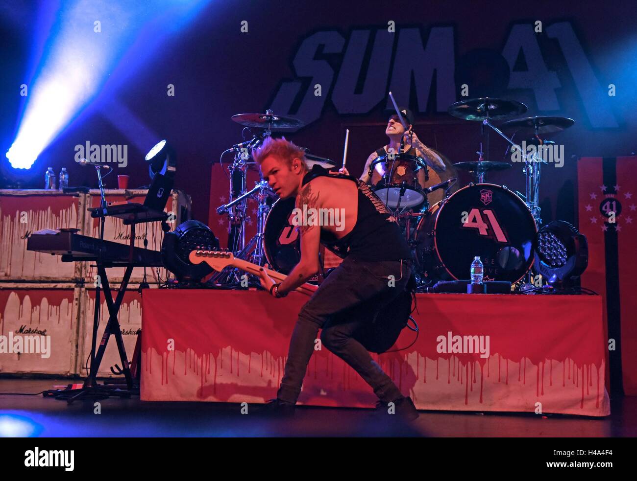 New York, NY, USA. 14th Oct, 2016. Deryck Whibley of Sum 41 on stage ...