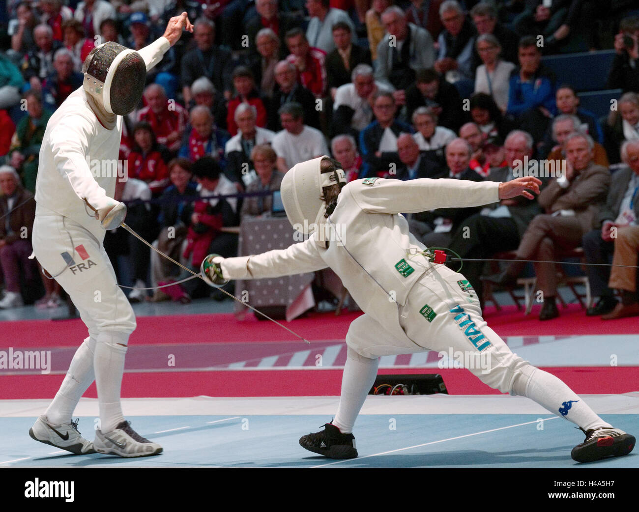 Stralsund, Germany. 14th Oct, 2016. Italian epee fencer Giuliano Pianca ...