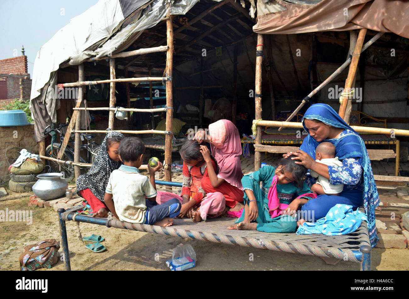 International day of rural women hi-res stock photography and images ...