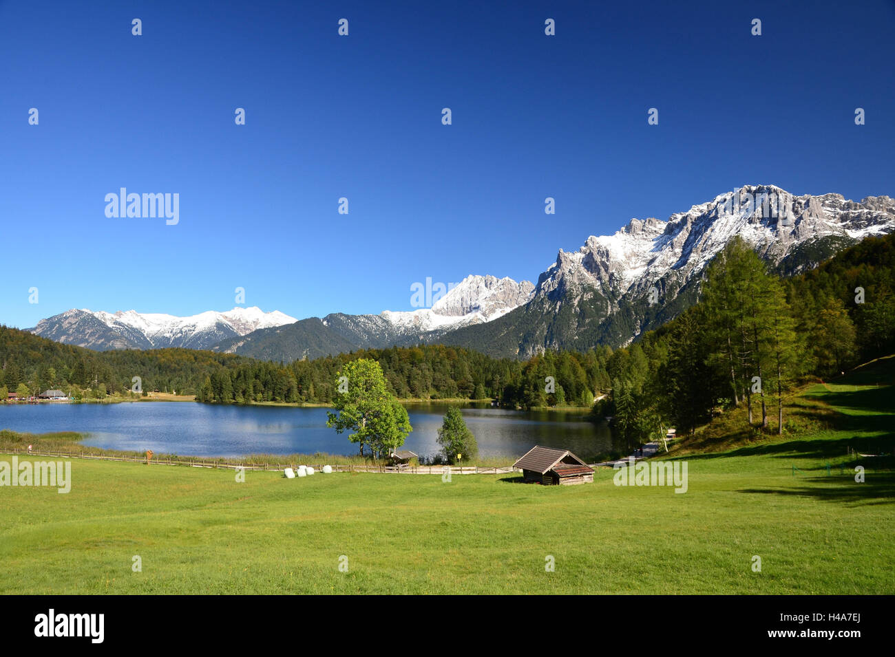 Germany, Bavaria, Isar valley, Mittenwald, loud lake, Karwendelgebirge ...