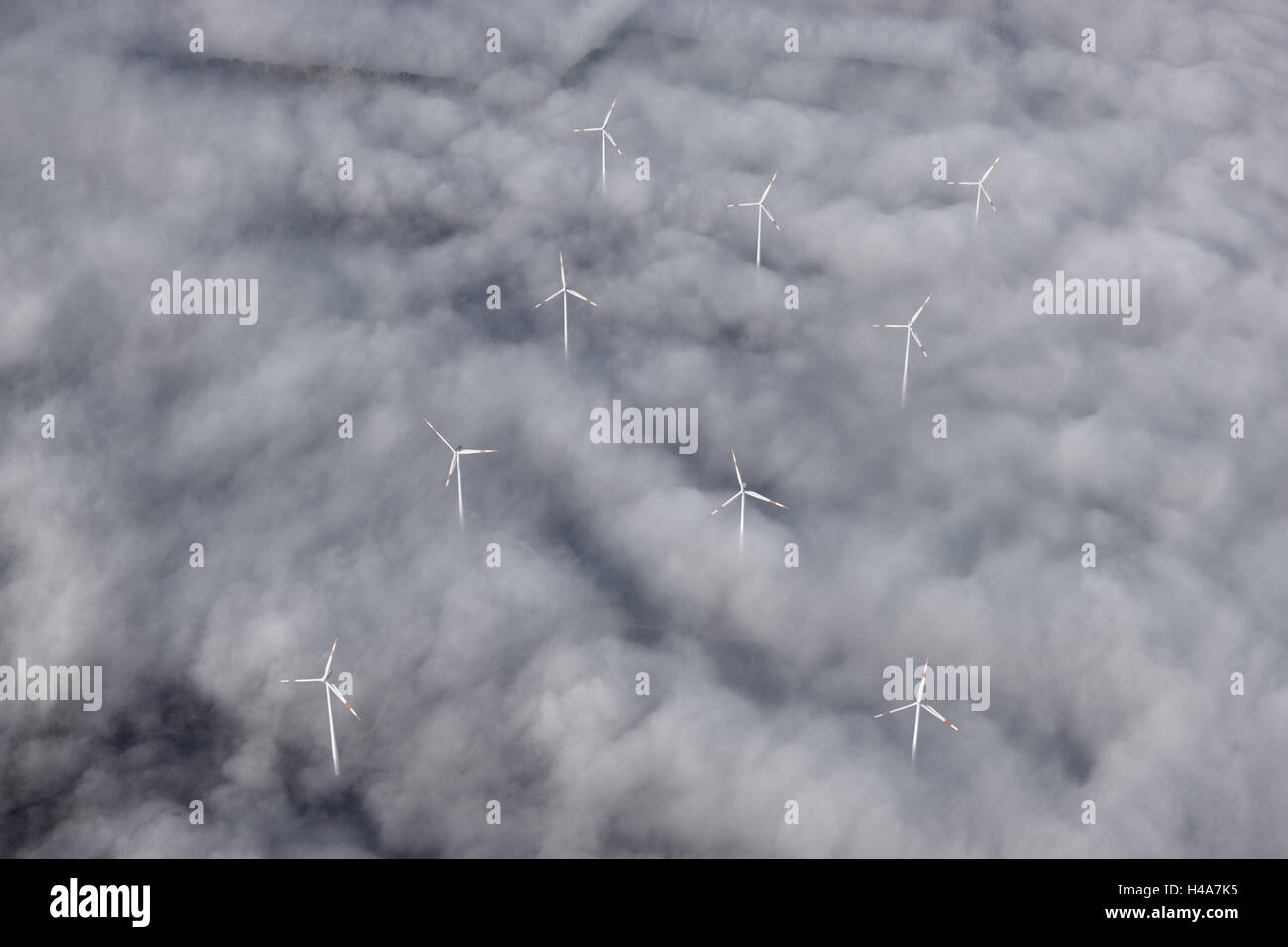 Wind turbines, ground fogs, aerial shots, wind turbines, ground fogs ...