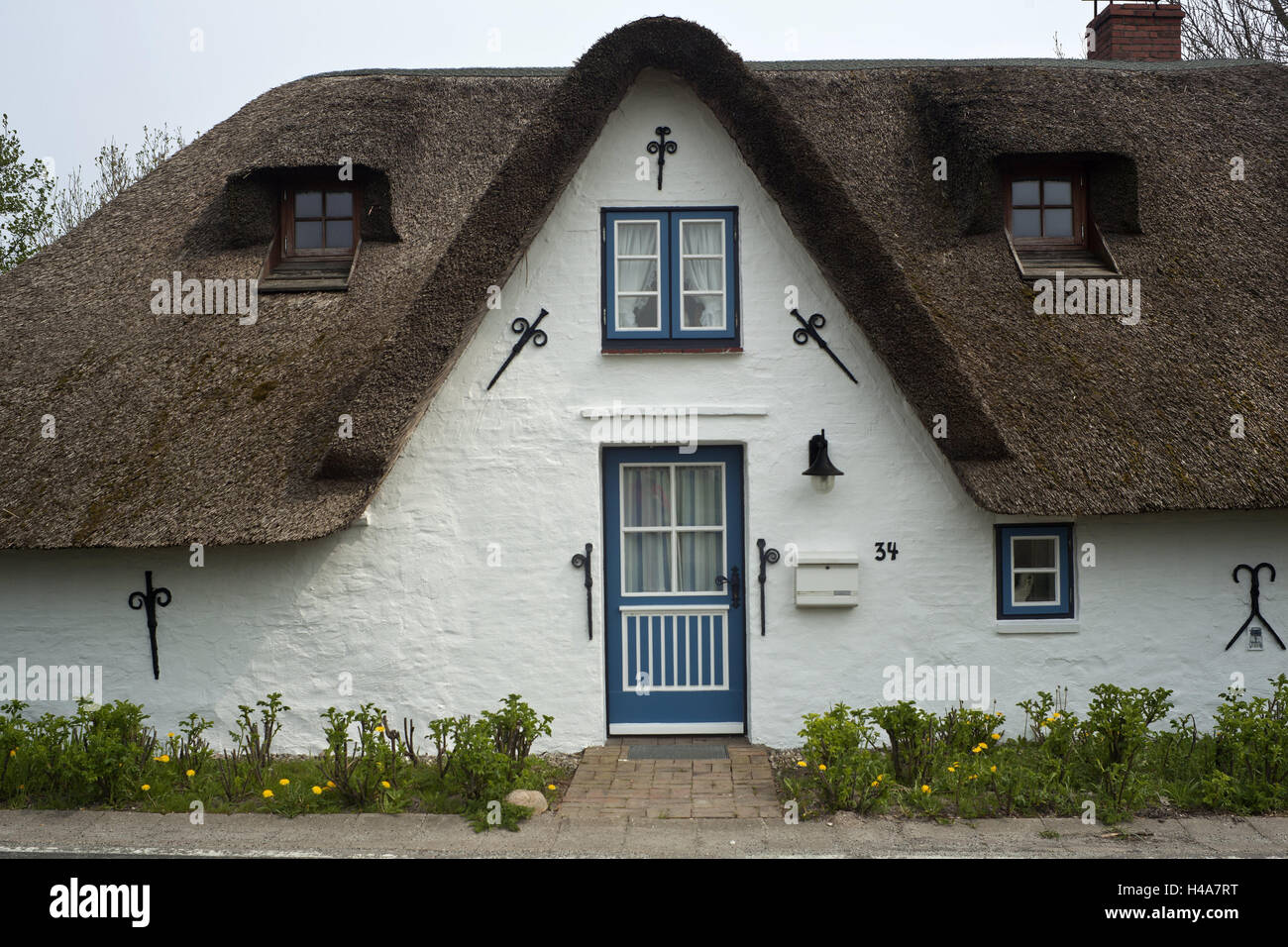 Frisians style hi-res stock photography and images - Alamy