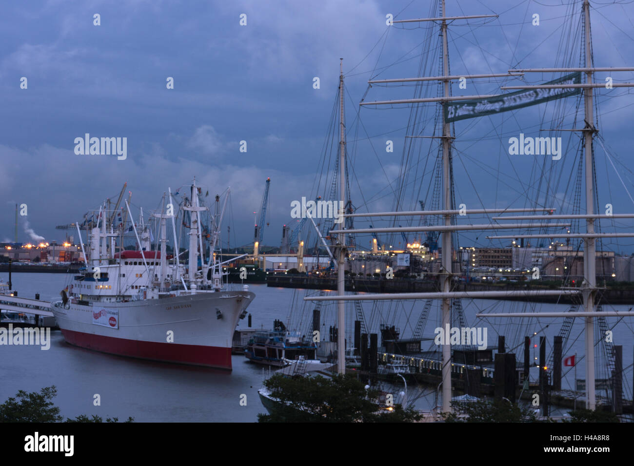 Hamburg, landing stages, Cap San Diego, dusk Stock Photo - Alamy