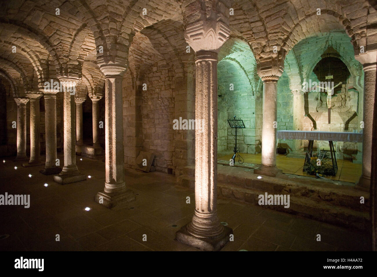 Italy, Tuscany, Monte Amiata, cloister Abbadia San Salvatore, crypt ...