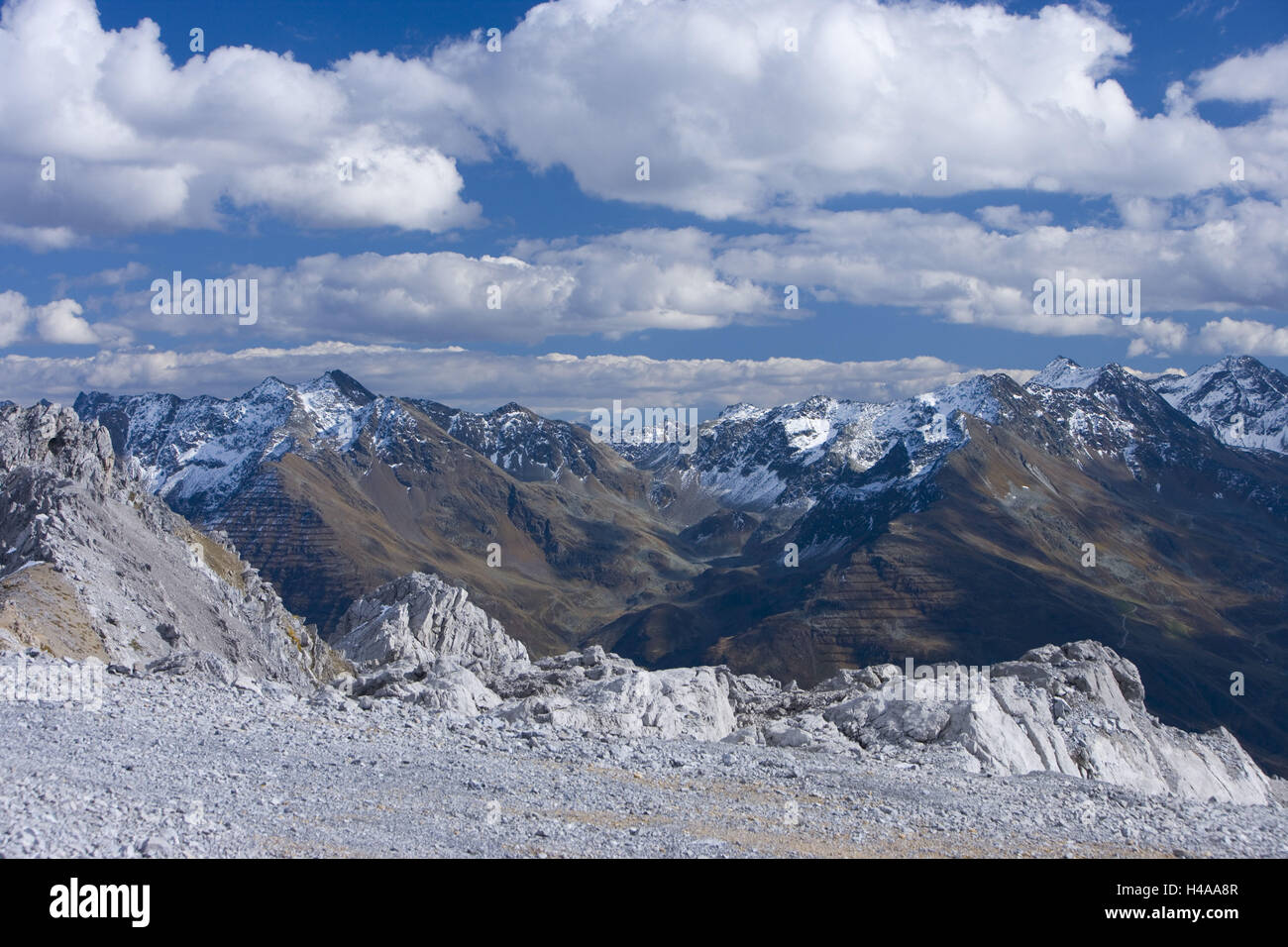 Austria, Tyrol, Lechtal Alps, mountain Arl, St. Anton, Valluga ...