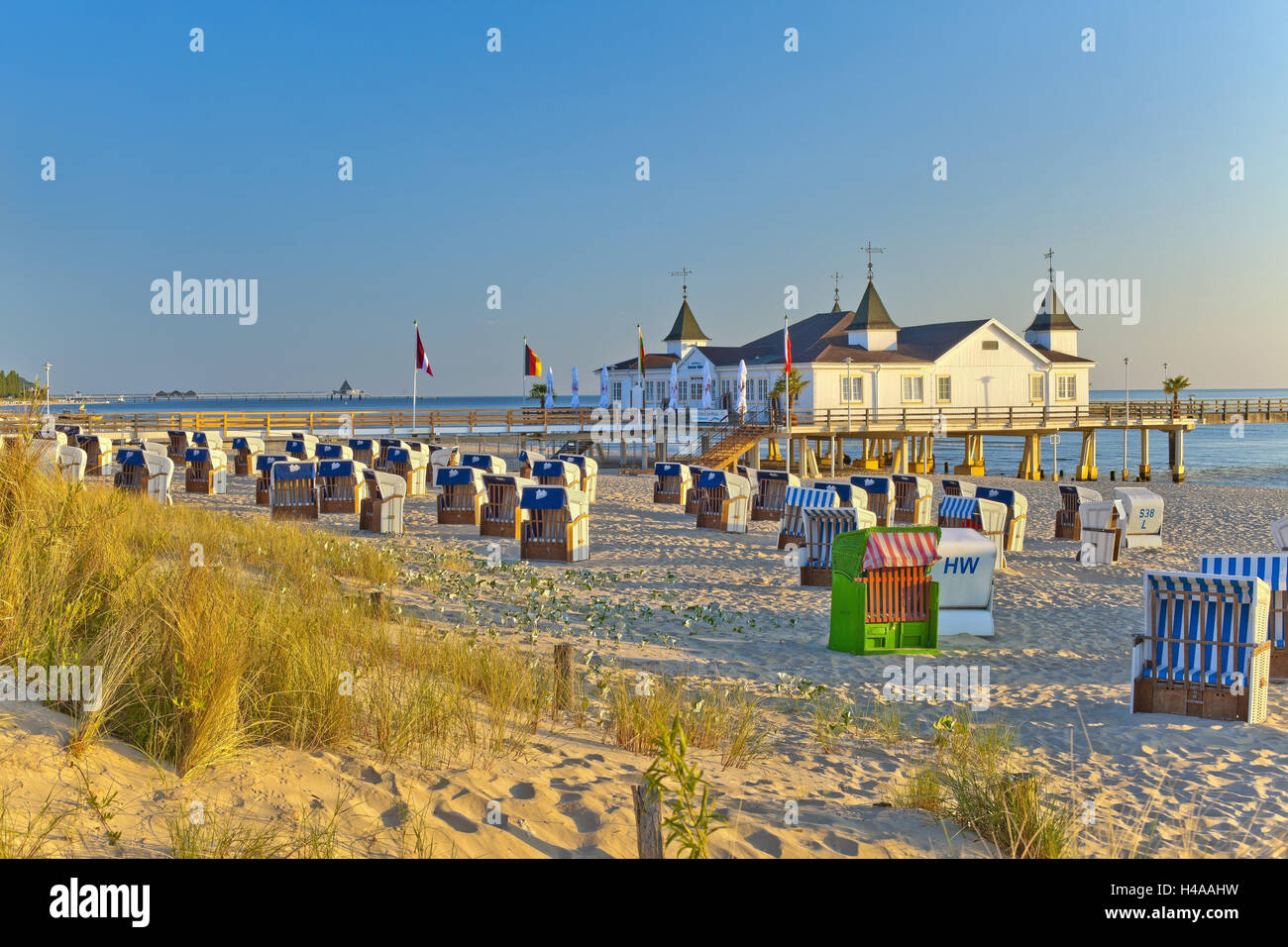 Germany, Baltic coast, island Usedom, Baltic sea spa town Ahlbeck, pier ...