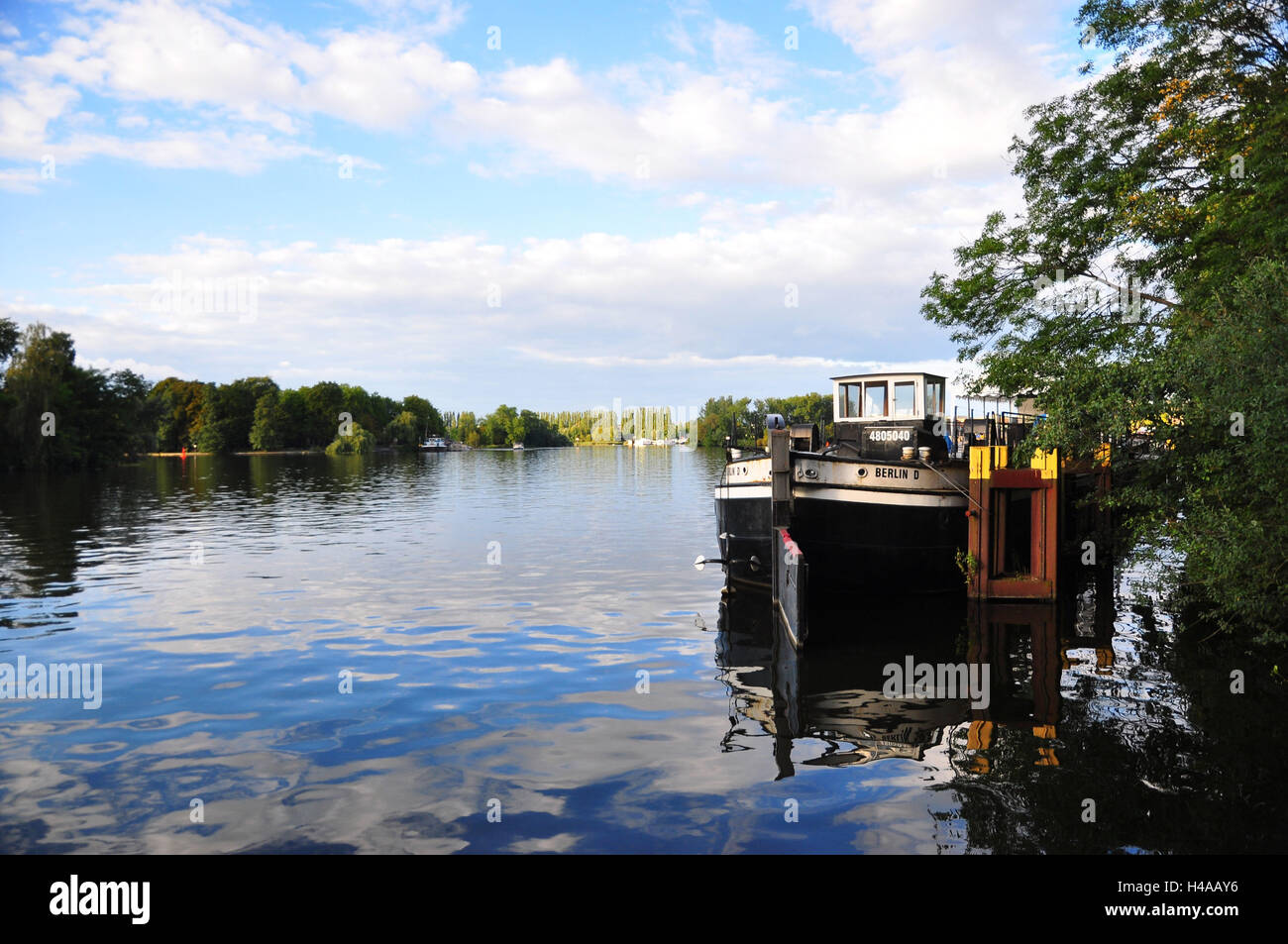 Germany, Berlin, Treptow, the Spree, bank Idyll Stock Photo - Alamy
