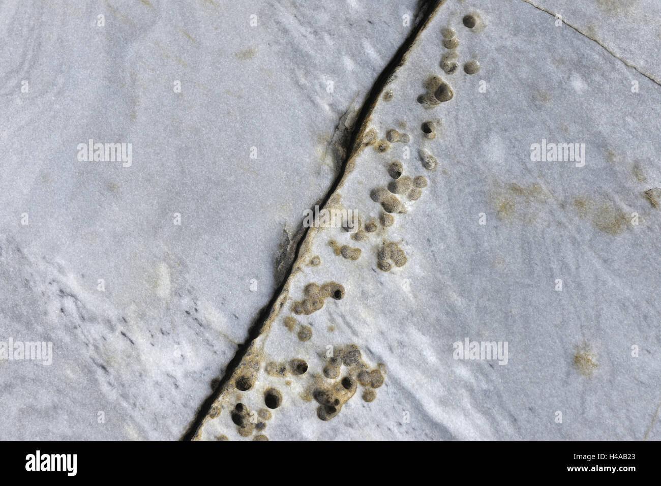 Stone with crack, close-up Stock Photo - Alamy
