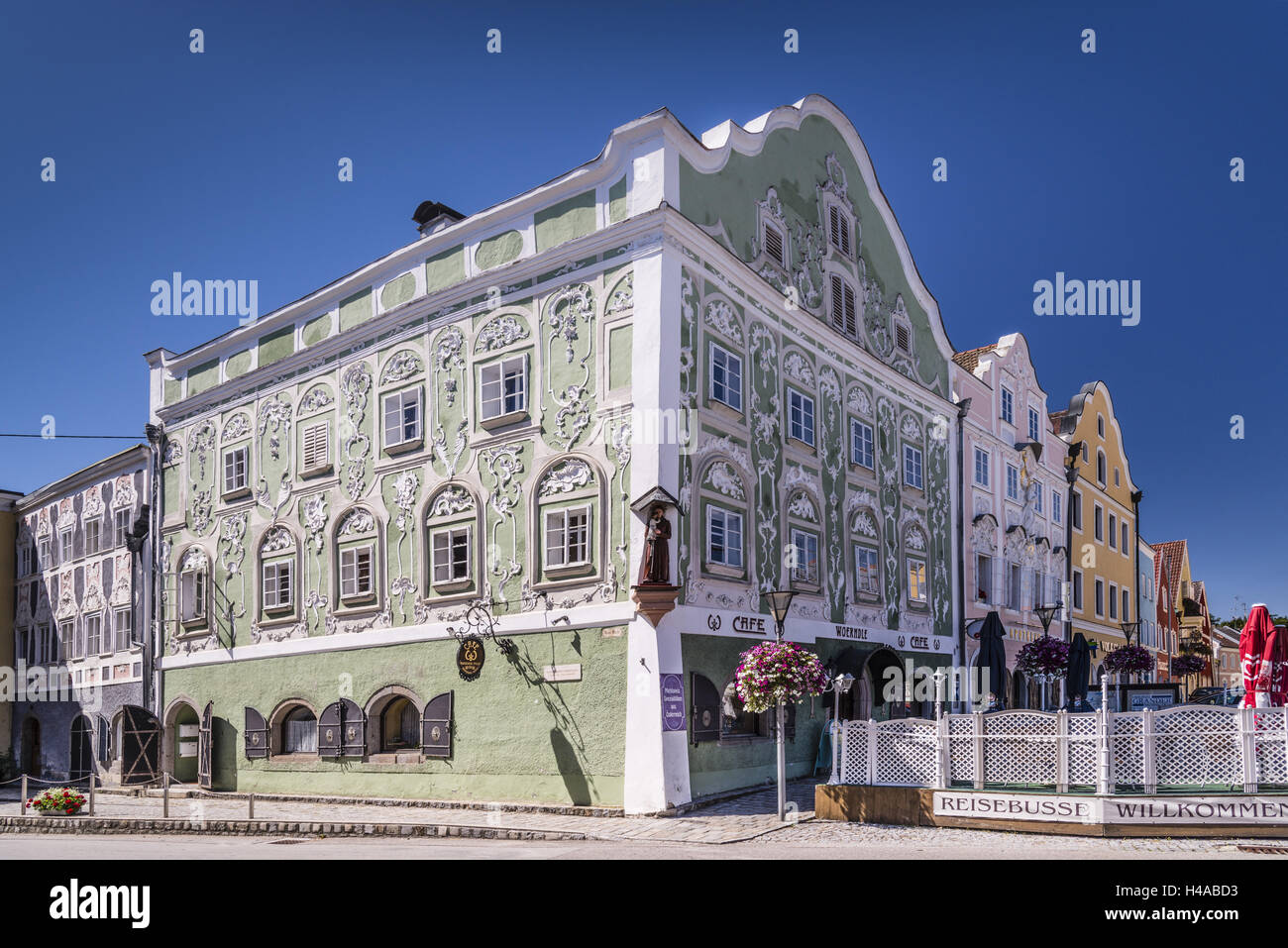 Austria, Upper Austria, Innviertel, Obernberg on the Inn, marketplace ...