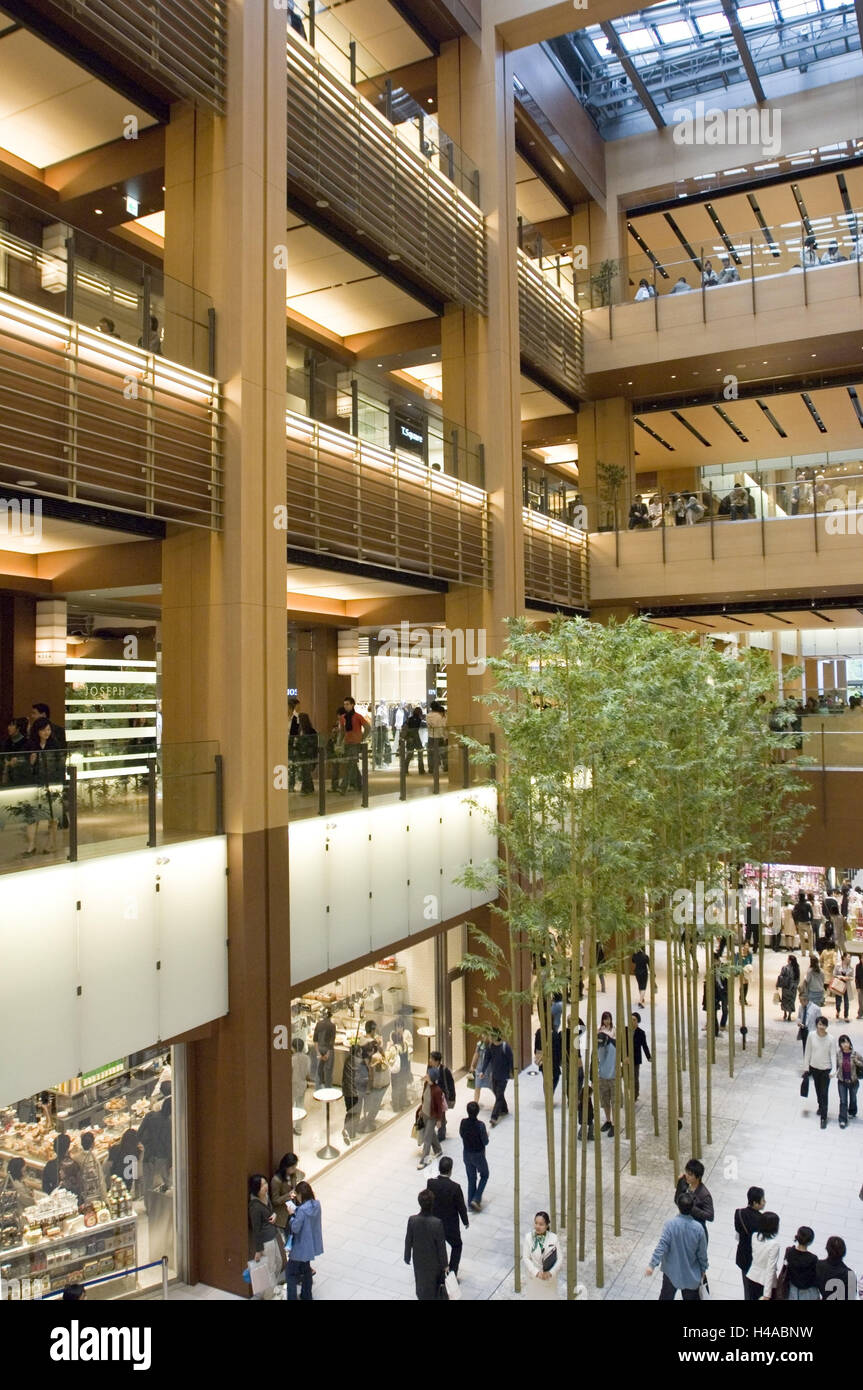 Japan, Tokyo, part town Roppongi, Tokyo Midtown, gallery, shops, people ...