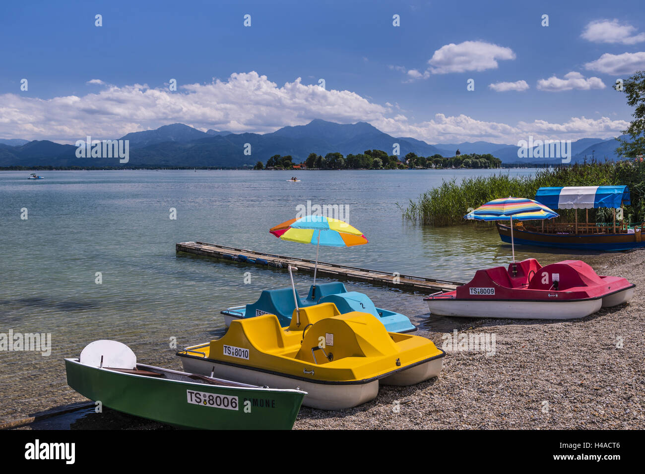 Germany, Bavaria, Upper Bavaria, Chiemgau, Gstadt in Lake Chiem, Lake ...