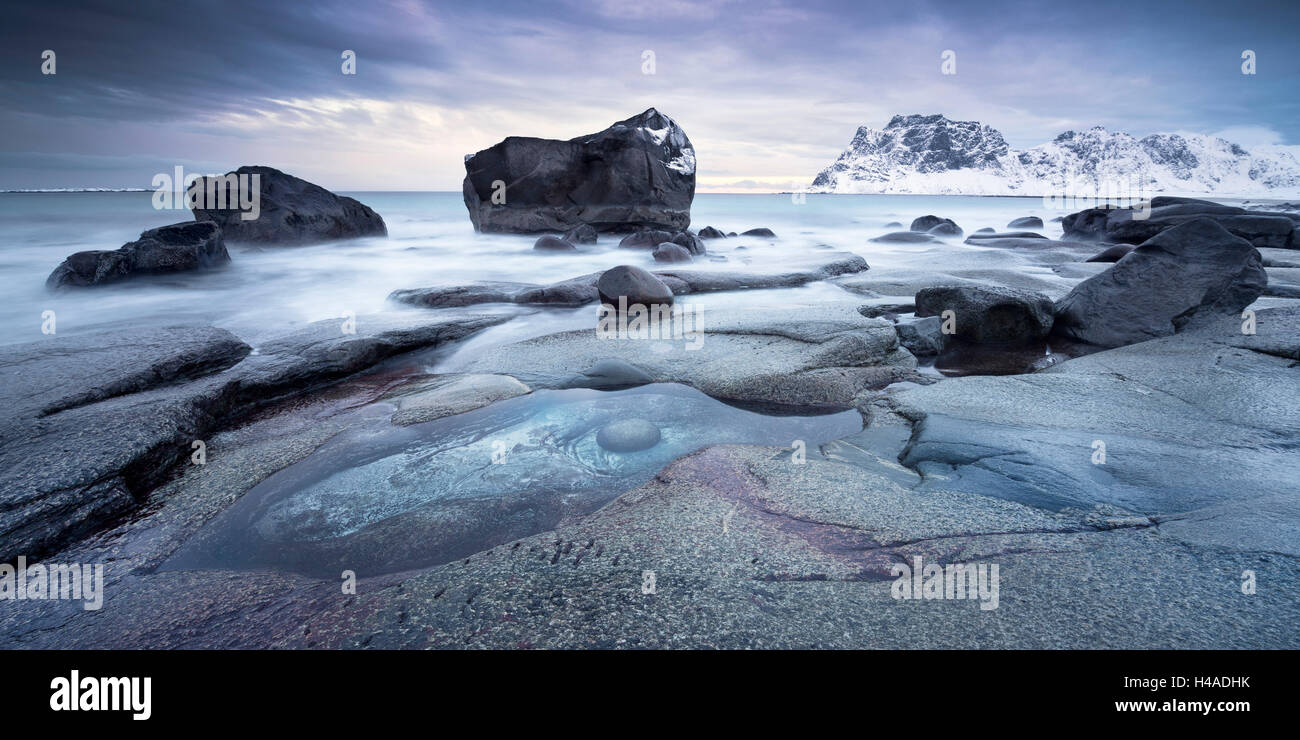 Rock and surf hi-res stock photography and images - Alamy