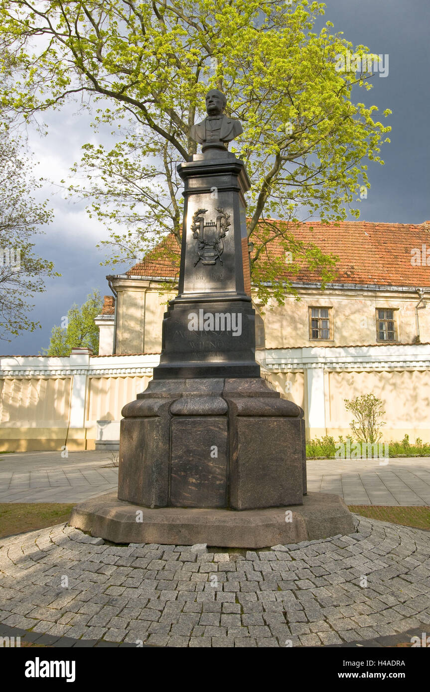 Lithuania, Vilnius, Old Town, St. Moniuszko park, monument, page quay ...