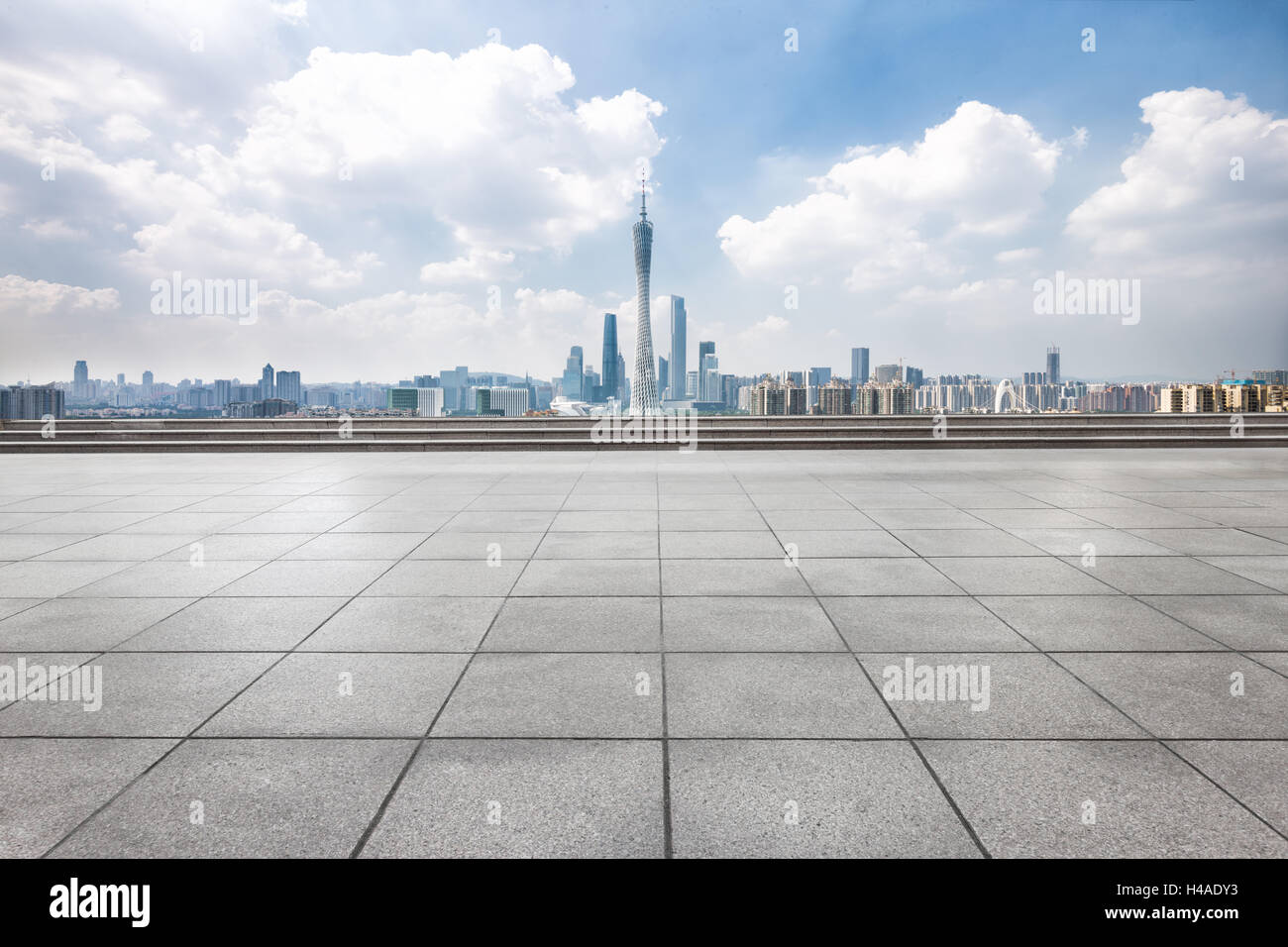 Empty floor hi-res stock photography and images - Alamy