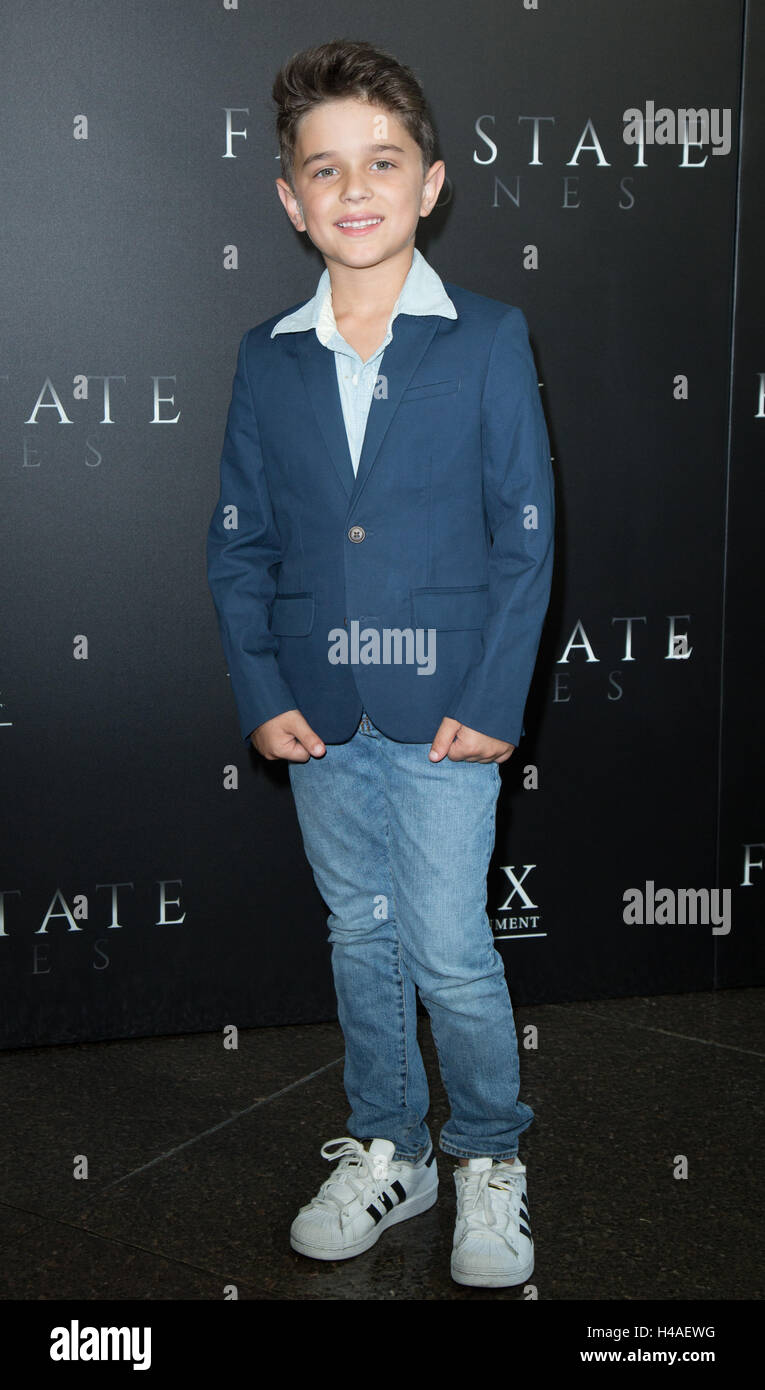 Trace masters hi-res stock photography and images - Alamy