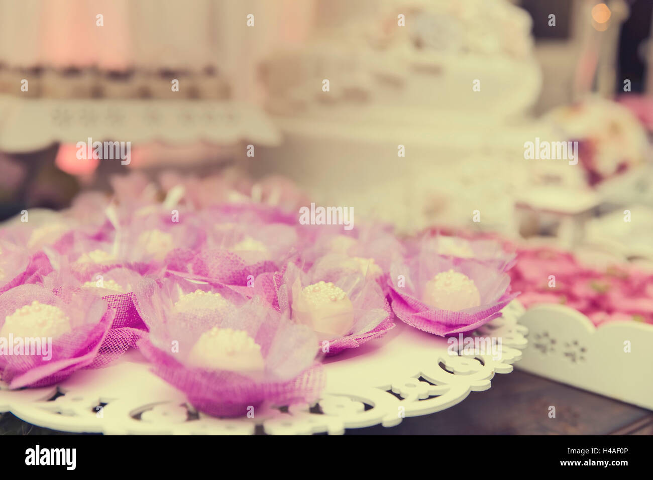 Pink sweets hi-res stock photography and images - Alamy