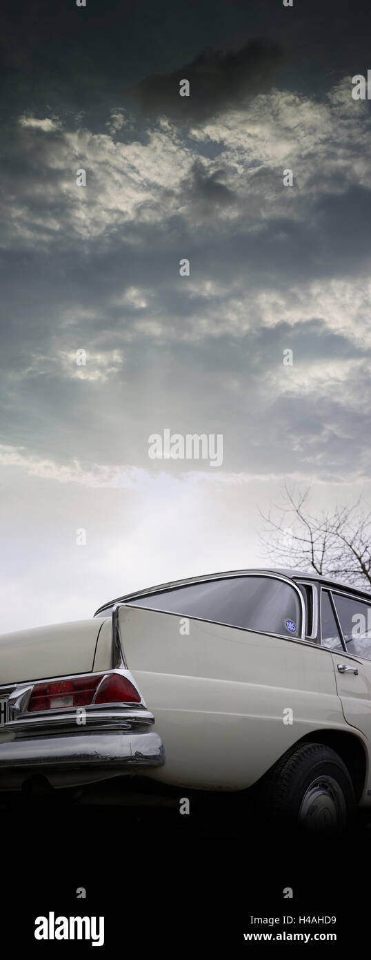 Car rear view hi-res stock photography and images - Alamy