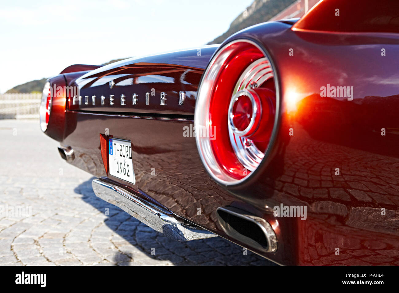 Ford thunderbird rear view hi-res stock photography and images - Alamy