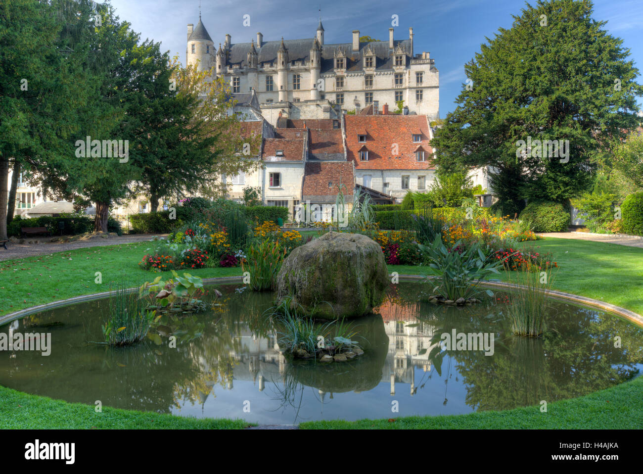 Loches logis royal hi-res stock photography and images - Alamy