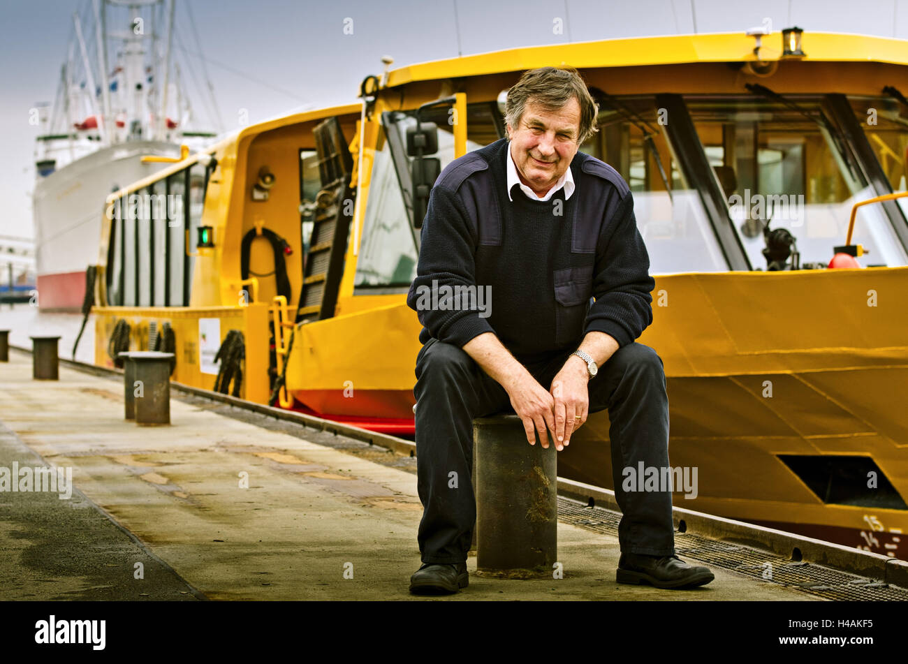 Germany, Hamburg, Elbe, harbour, captain, ferry, ferry port Stock Photo ...