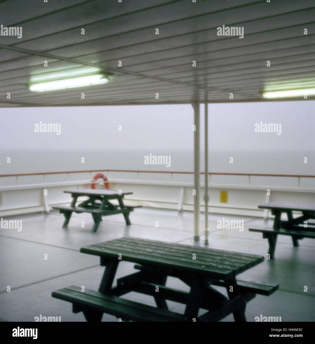 Ship deck railing hi-res stock photography and images - Alamy