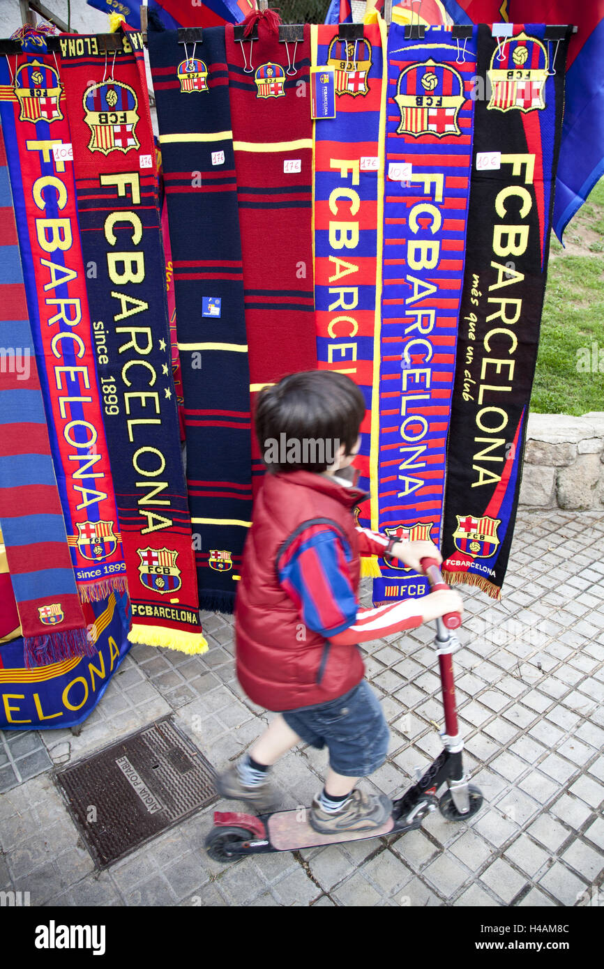 Fc barcelona fans children hi-res stock photography and images - Alamy