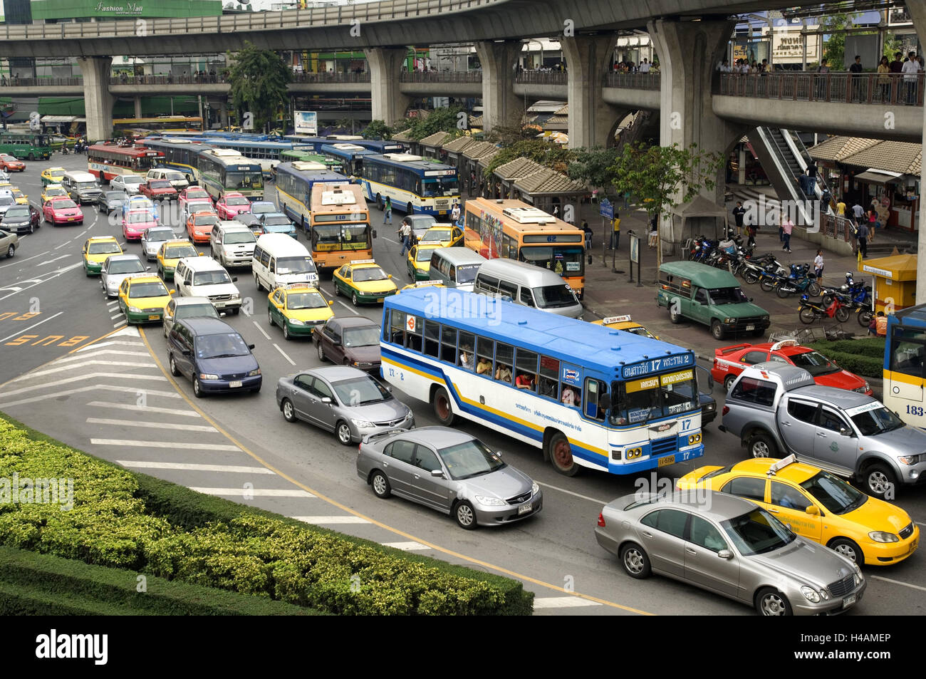 Thailand, Bangkok, street scene, traffic, cars, Asia, South-East Asia ...