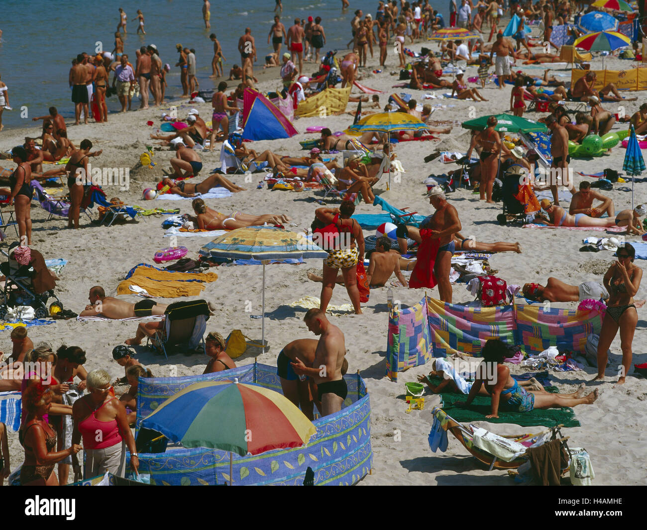 Tourism bathers hi-res stock photography and images - Alamy