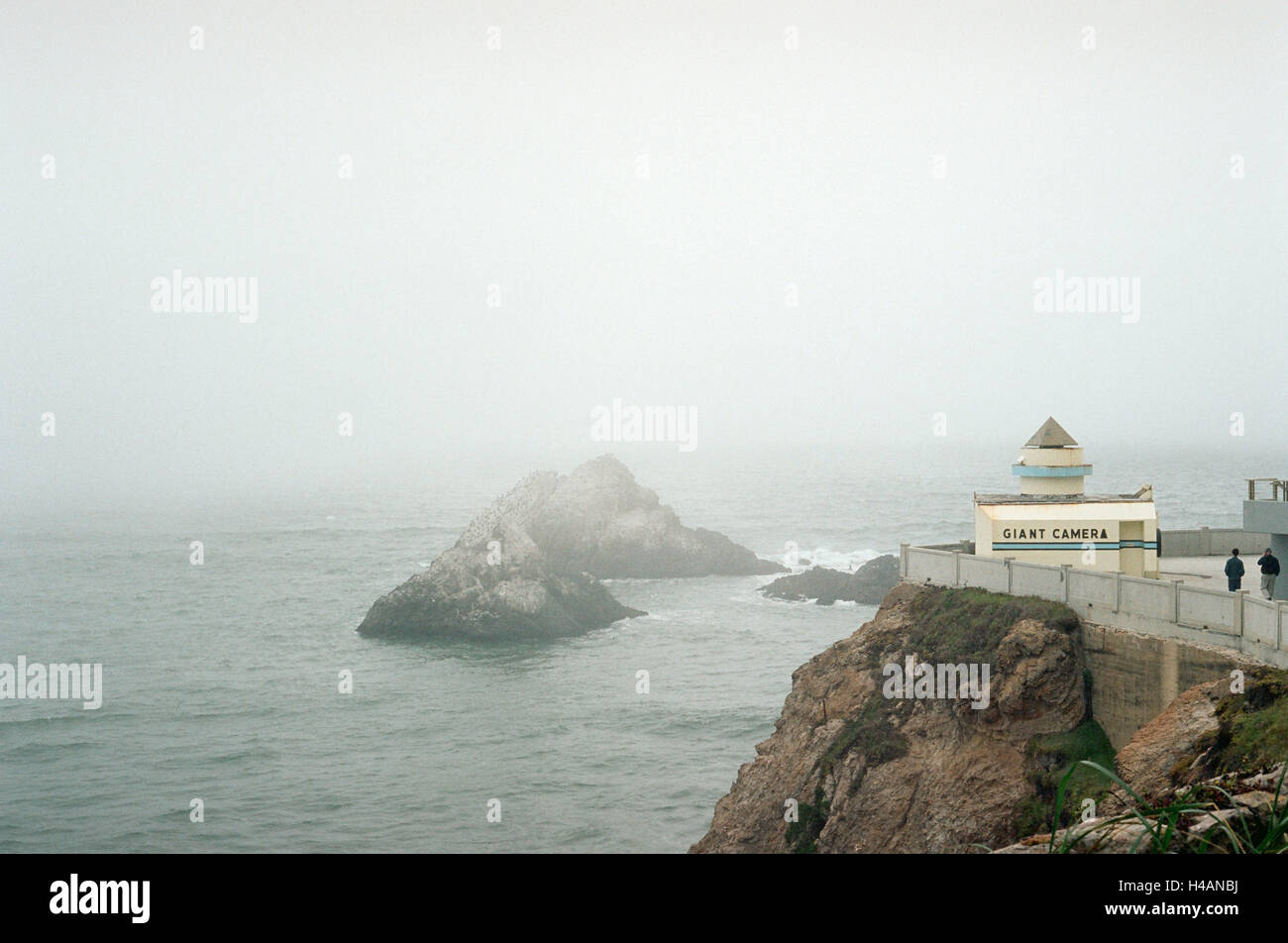 USA, California, San Francisco, lookout "Giant Camera Stock Photo - Alamy