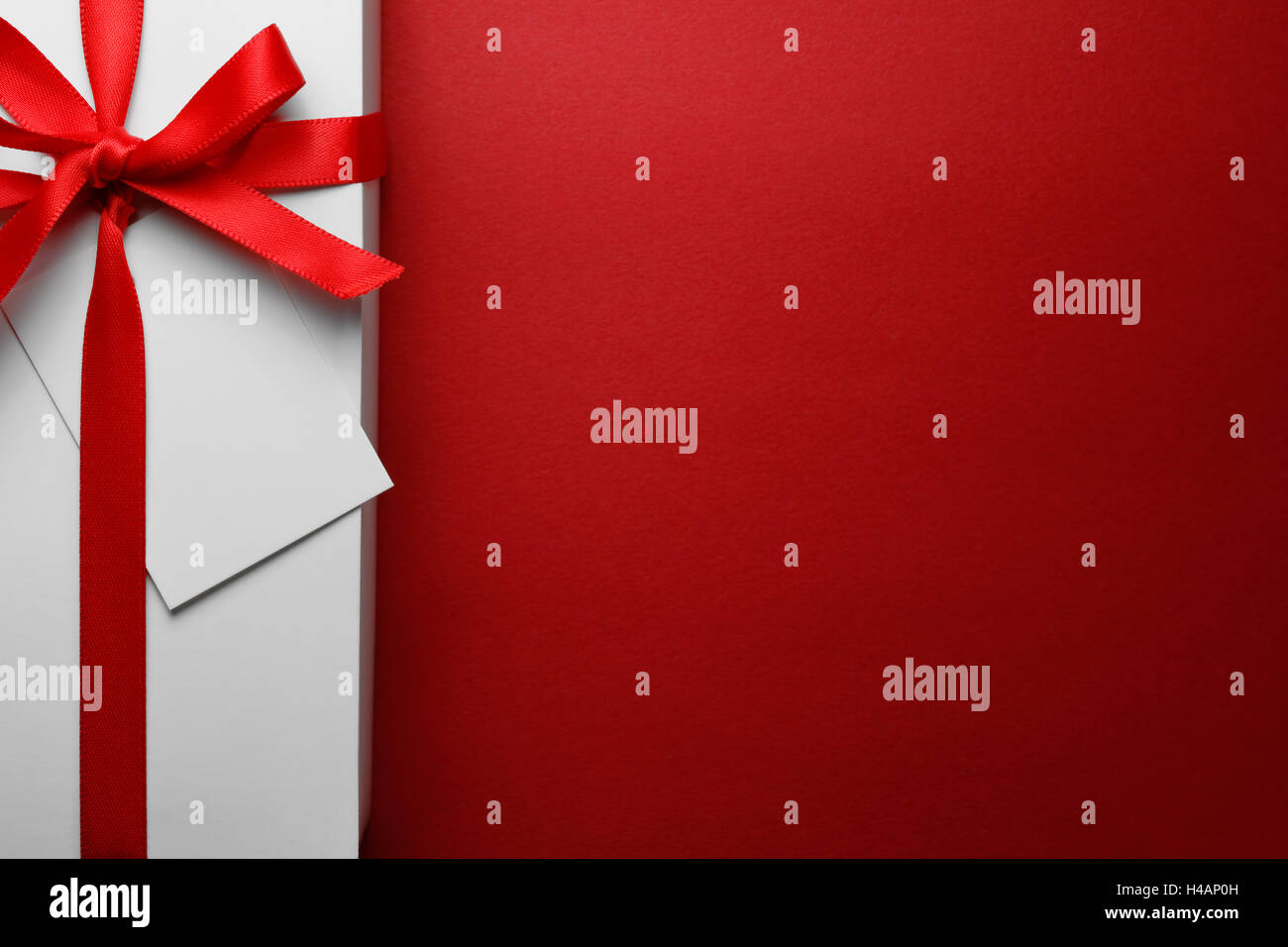 Red cardboard box gift hi-res stock photography and images - Alamy