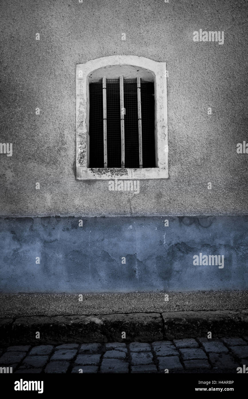 Basement bars hi-res stock photography and images - Alamy
