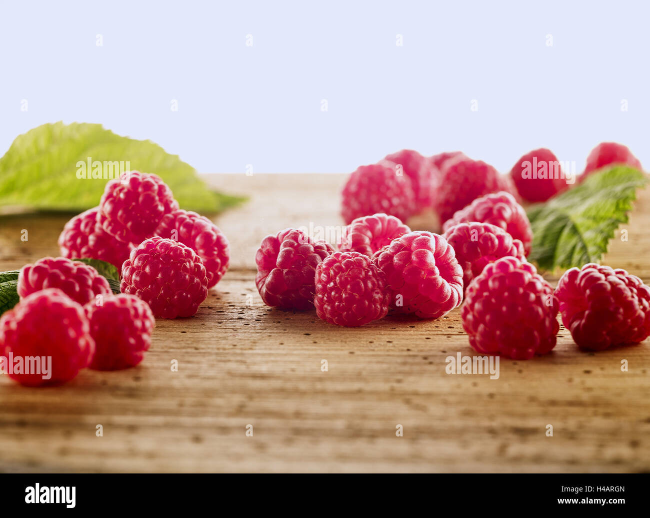 Raspberries, tabletop, wood, still life Stock Photo - Alamy