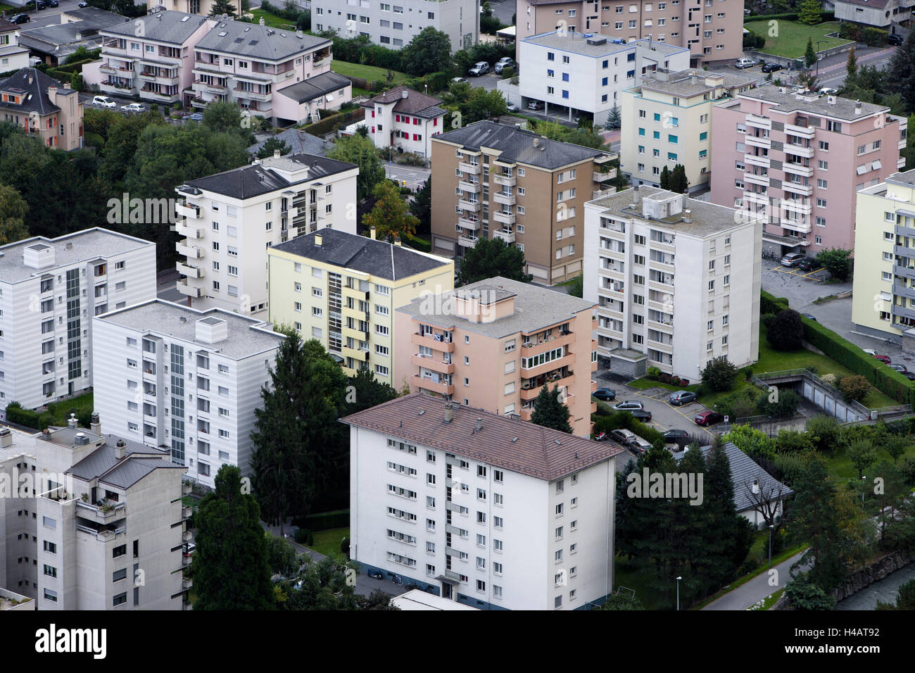 Residential blocks hi-res stock photography and images - Alamy