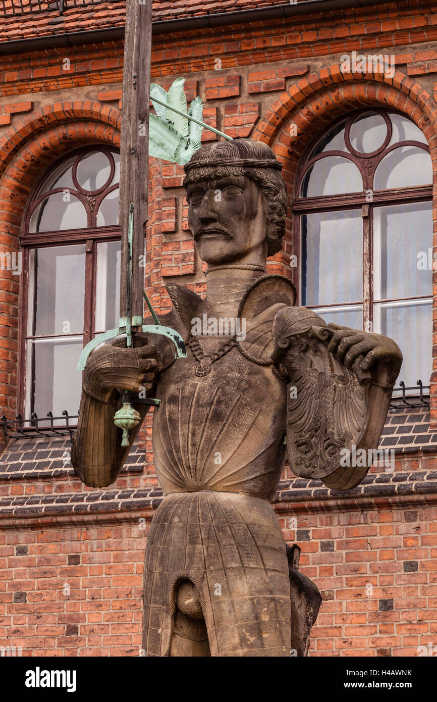 Roland statue stendal hi-res stock photography and images - Alamy