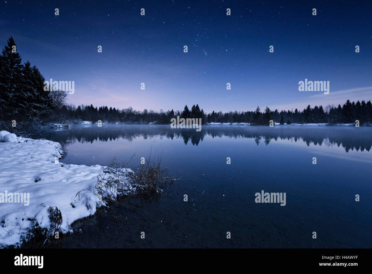 Sky with fog hi-res stock photography and images - Alamy