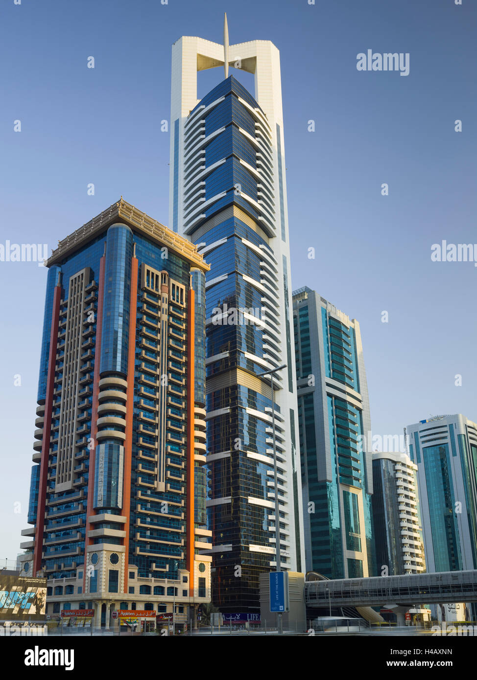 Chelsea tower at sheikh zayed road hi-res stock photography and images ...