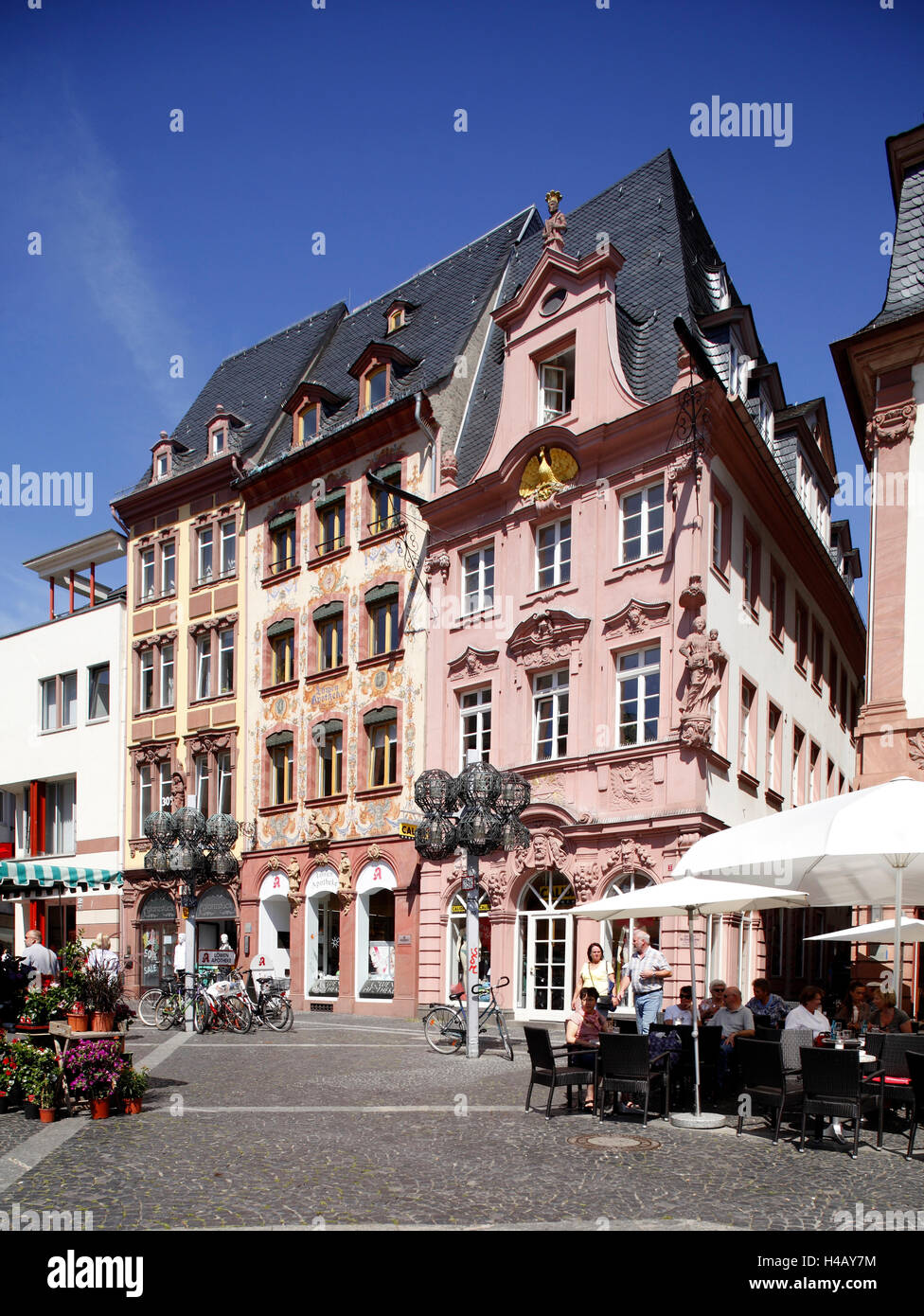 Germany, Rhineland-Palatinate, Mainz, historical house facades on the ...