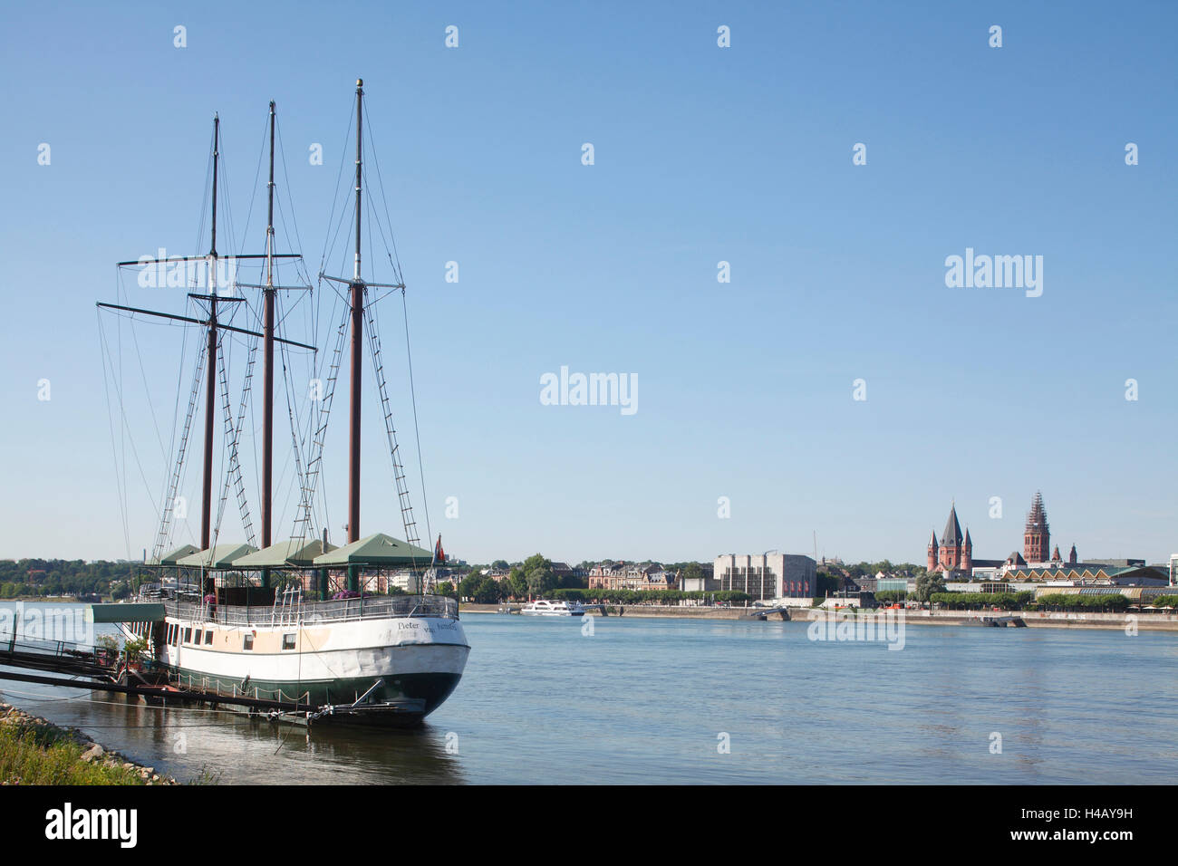 Germany, Rhineland-Palatinate, Mainz, Rhine promenade with sailing ship ...