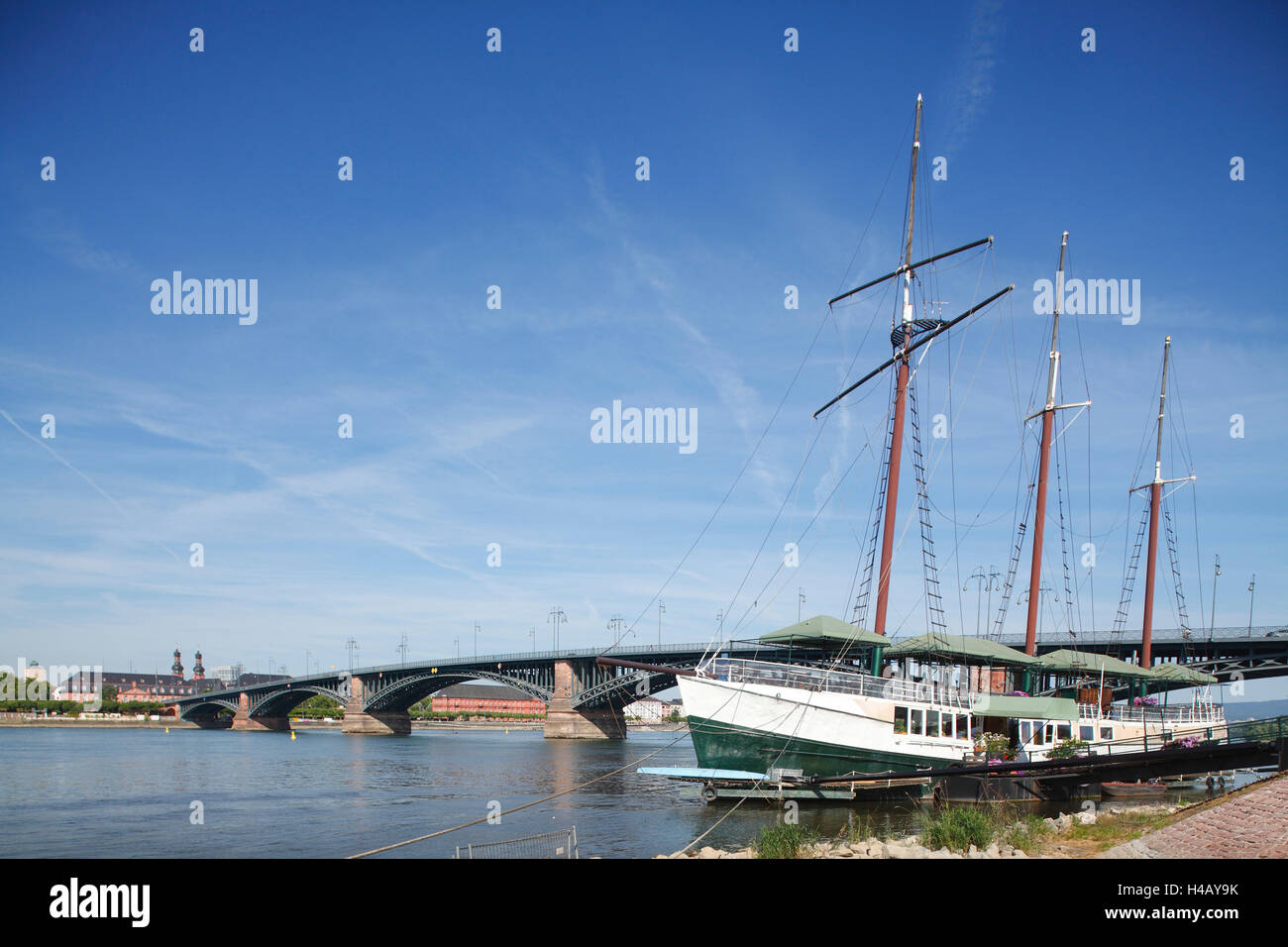 Germany, Rhineland-Palatinate, Mainz, Rhine promenade with sailing ship ...