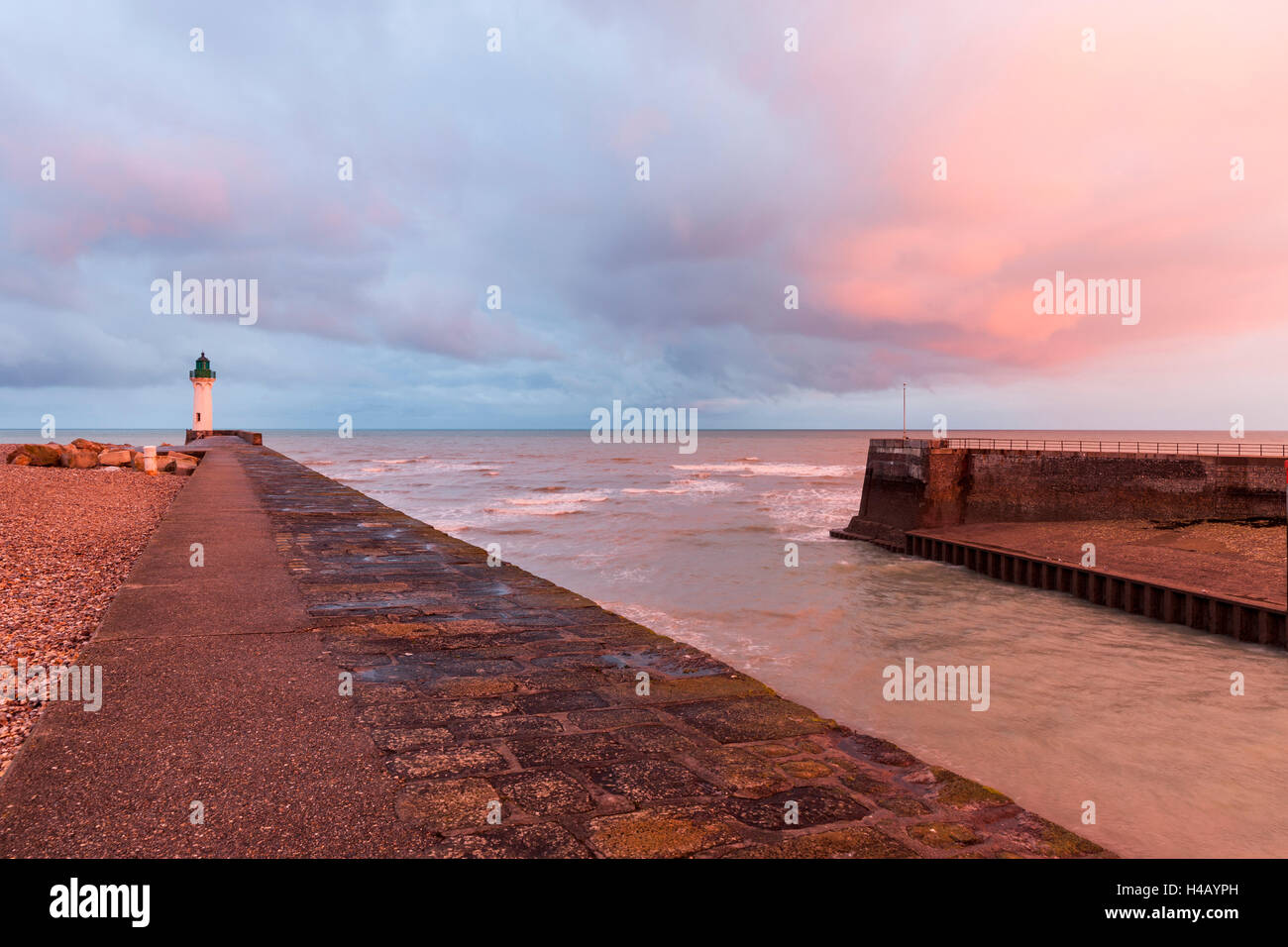 Yellow white alabaster hi-res stock photography and images - Alamy