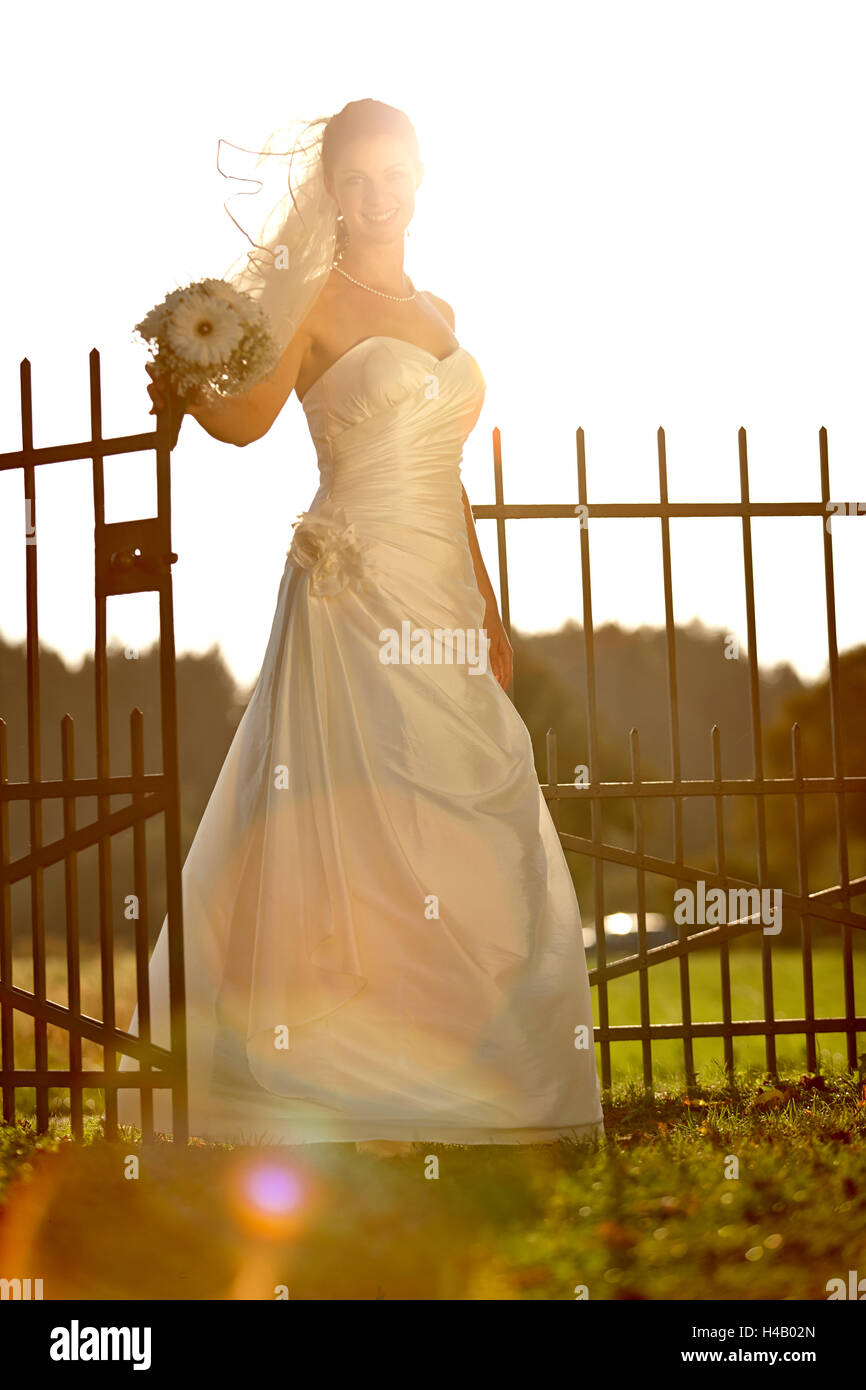 Back of bride hi-res stock photography and images - Alamy