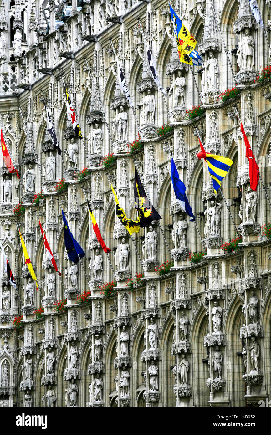 Flemish flags hi-res stock photography and images - Alamy