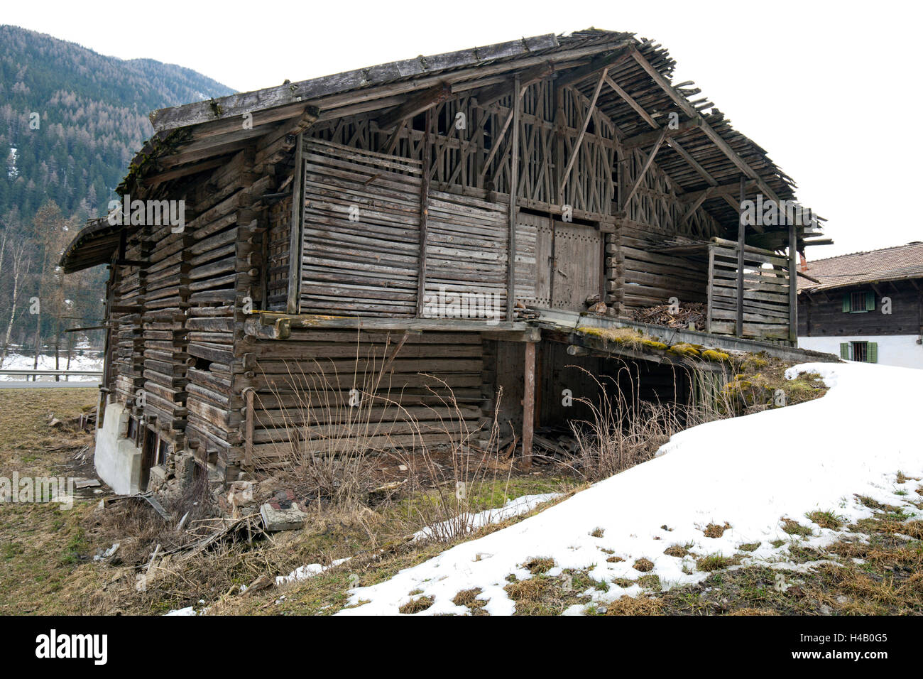 Barn with ramp hi-res stock photography and images - Alamy