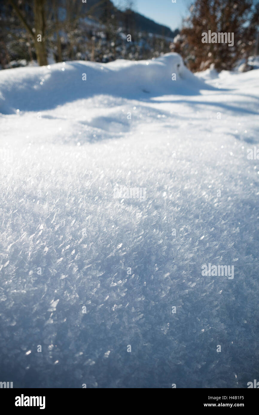 Snow crystals hi-res stock photography and images - Alamy