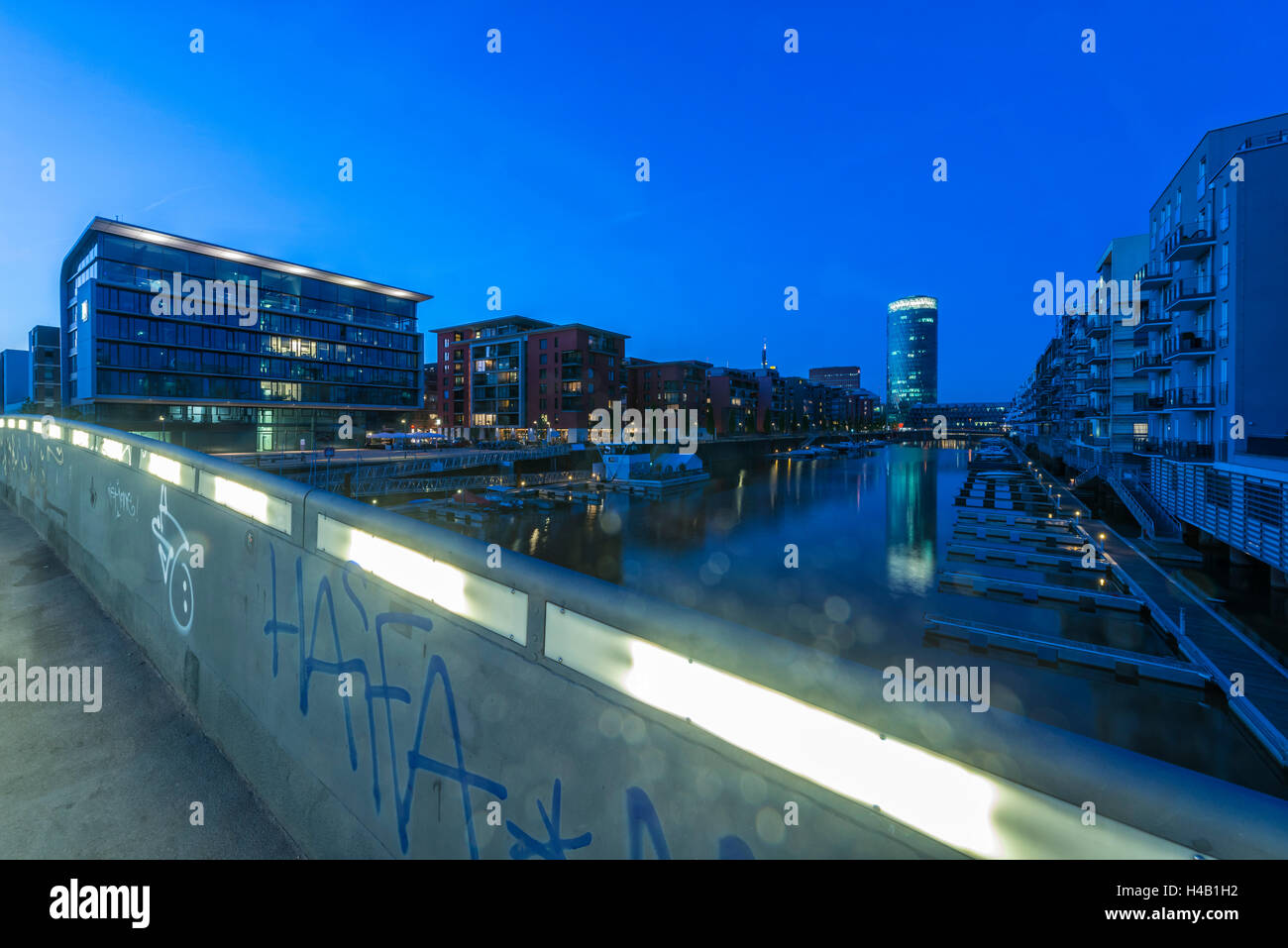 Germany, Hesse, Frankfurt on the Main, view at the apartment houses in ...