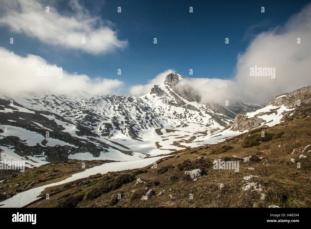 lightly snowy mountains, scenery, trekking, summer, spring, path, way ...