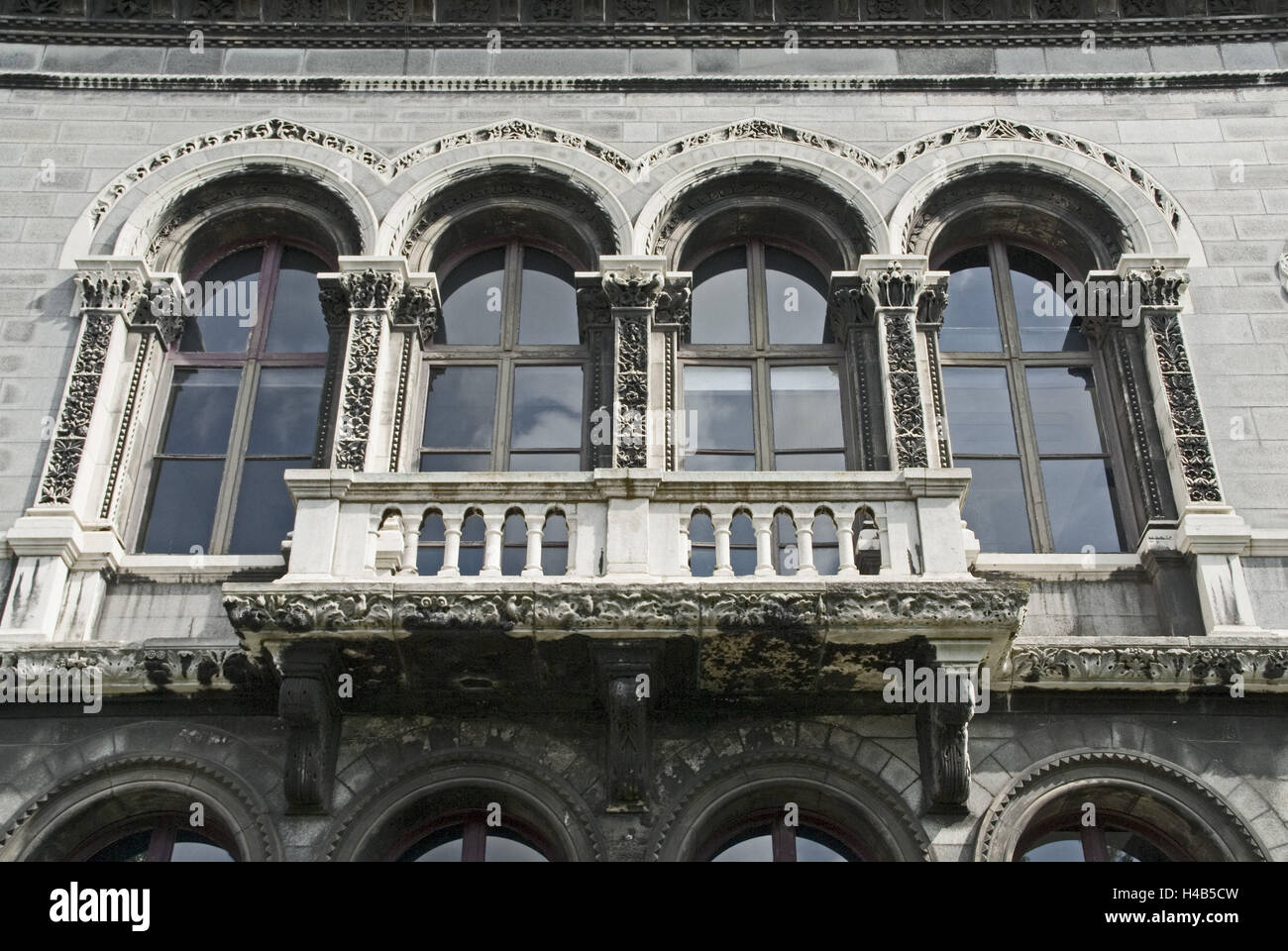 Ireland, Dublin, Trinity college, museum, in 1854-1857, balcony ...