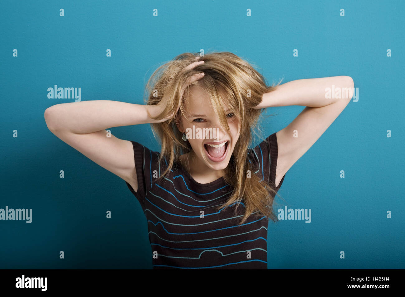 teenager, girls, Scream, enthusiasm, portrait Stock Photo - Alamy