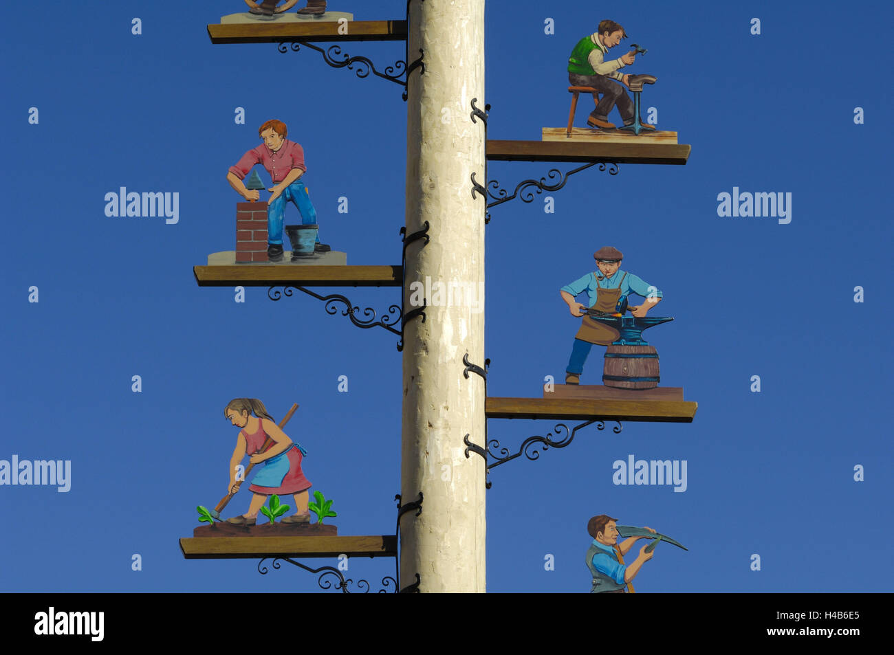 Guild signs hi-res stock photography and images - Alamy